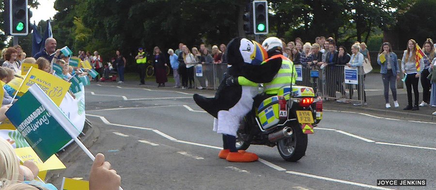 Tour of Britain whizzes through Amble - The Ambler